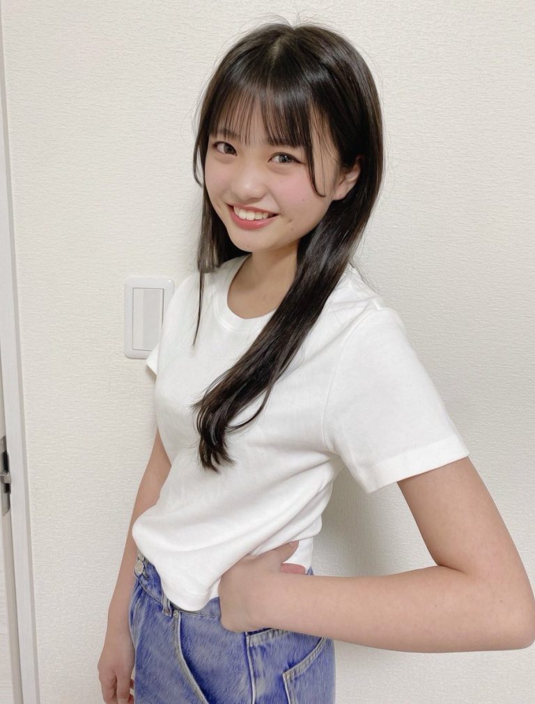 【画像あり】4月からjkの14歳・中3女子が膨らみかけのおっぱいを披露 翡翠速報